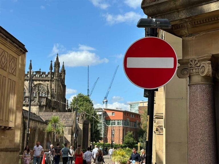 UK Road Signs and Meanings 2024 - Road Signs explained